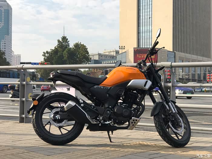 【图】你好色彩！Honda CBF190TR定制版实拍_摩托车论坛_汽车之家论坛
