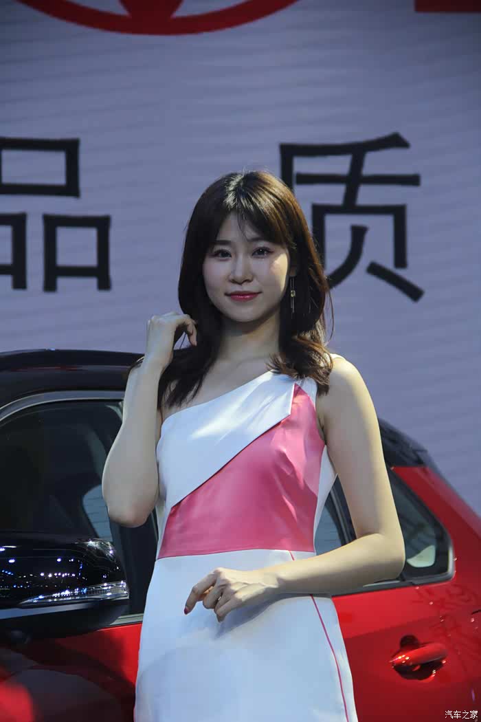 【图】【打卡广州车展】带你一起去广汽丰田展台看模特_广东论坛_汽车之家论坛