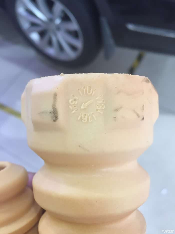 【图】小部件不容小觑—更换后减震器缓冲块_帕萨特论坛_汽车之家论坛