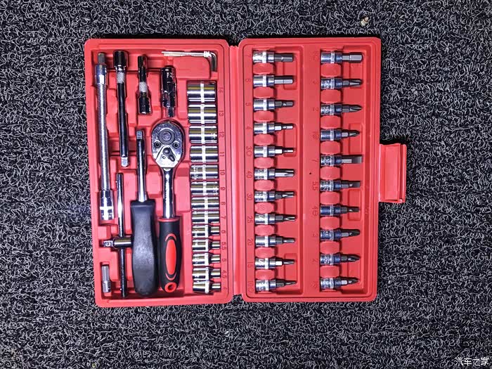 【图】【生命在于折腾NO.5】A4L更换电瓶作业_奥迪A4L论坛_汽车之家论坛