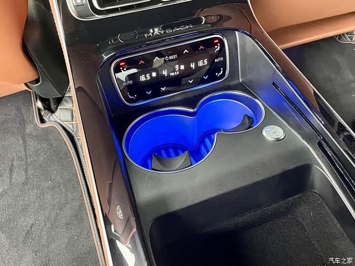 【图】拒绝后排的平庸，迈巴赫S480升级行政四座马鞍，折叠桌板和冰箱_迈巴赫S级论坛_汽车之家论坛