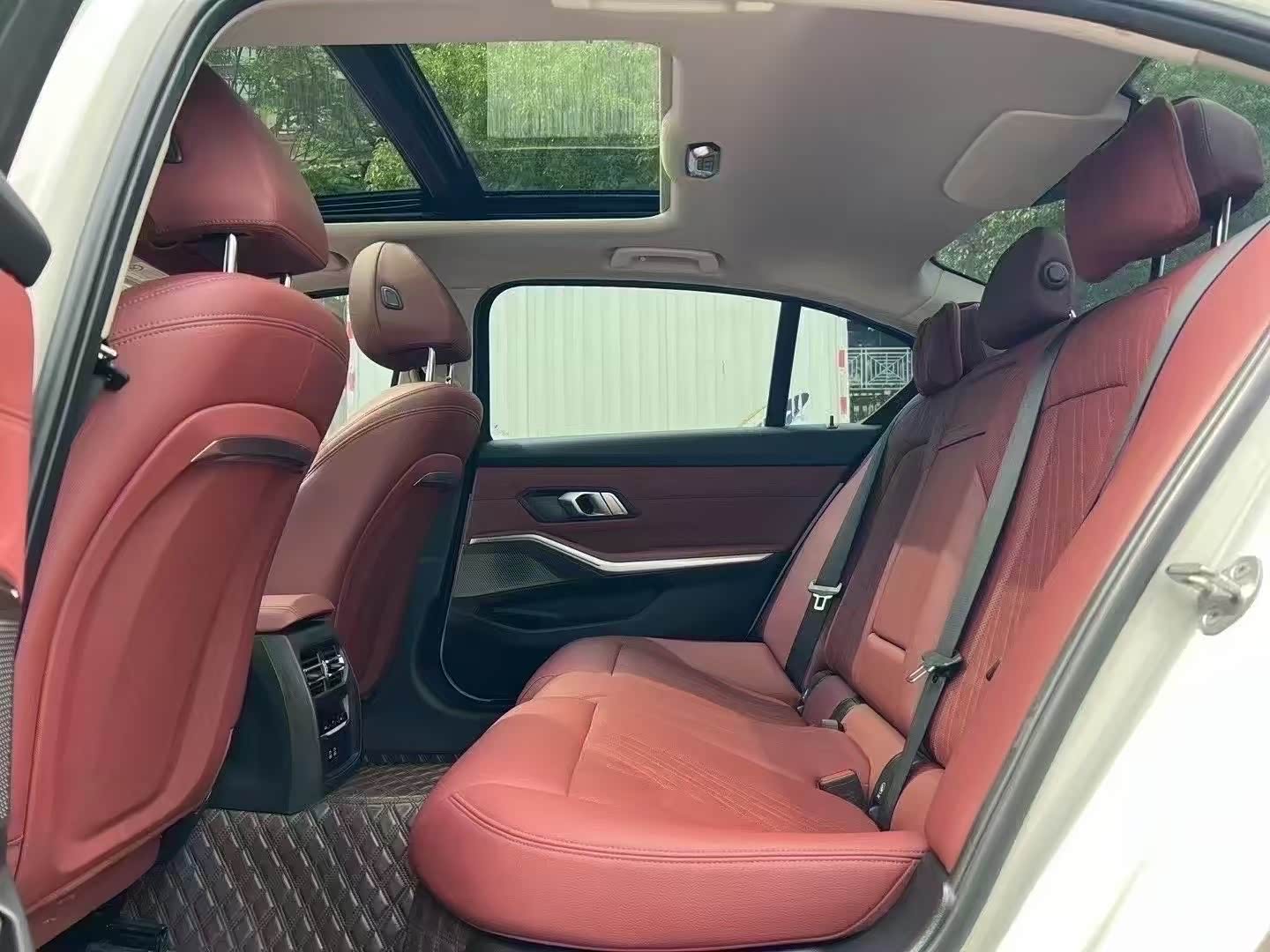 【图】23年宝马325Li M运动 白外红内 2万多公里 原版原漆_宝马3系论坛_汽车之家论坛