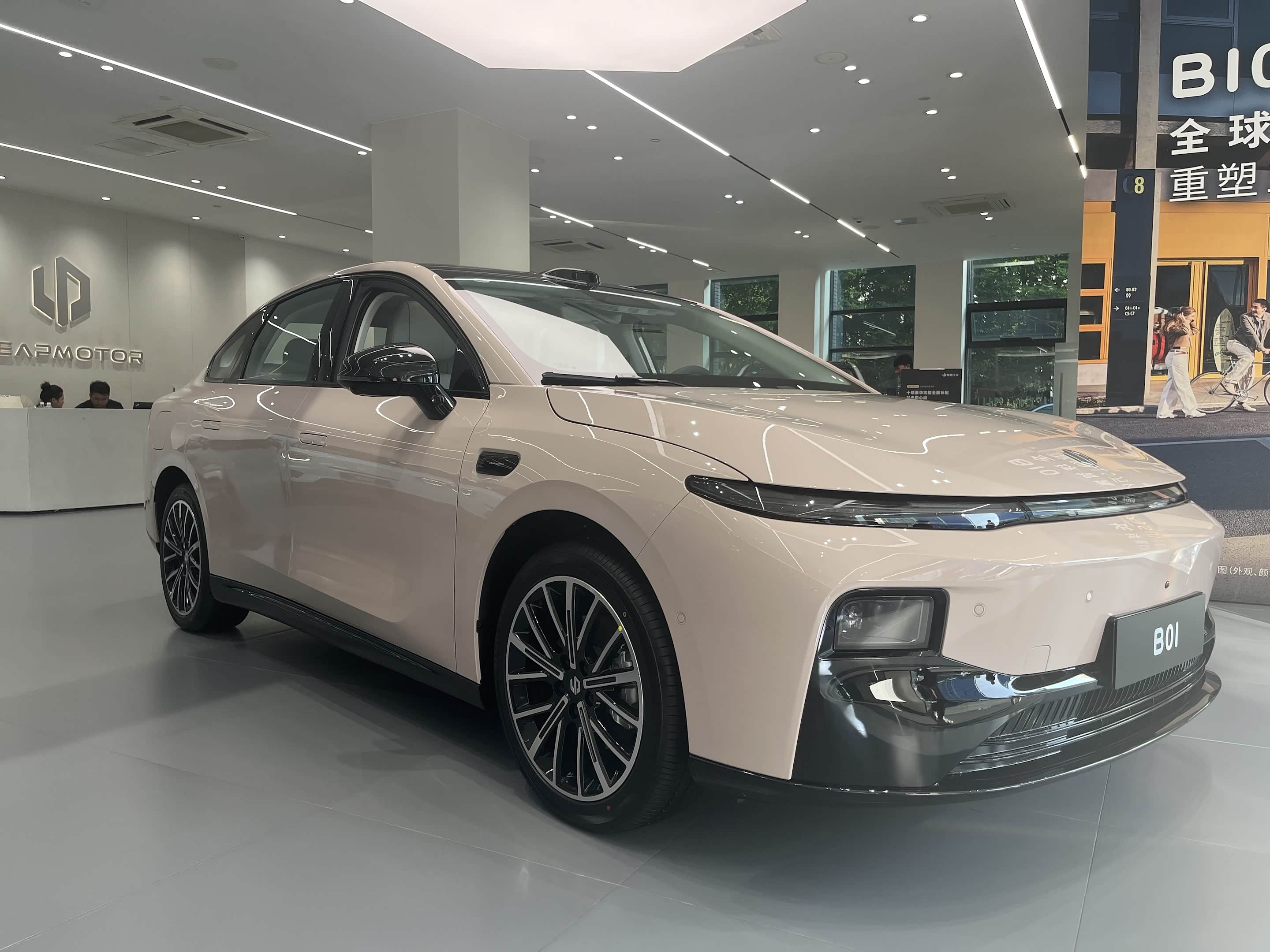 【图】10万级轿车里的新晋选手_零跑B01论坛_汽车之家论坛