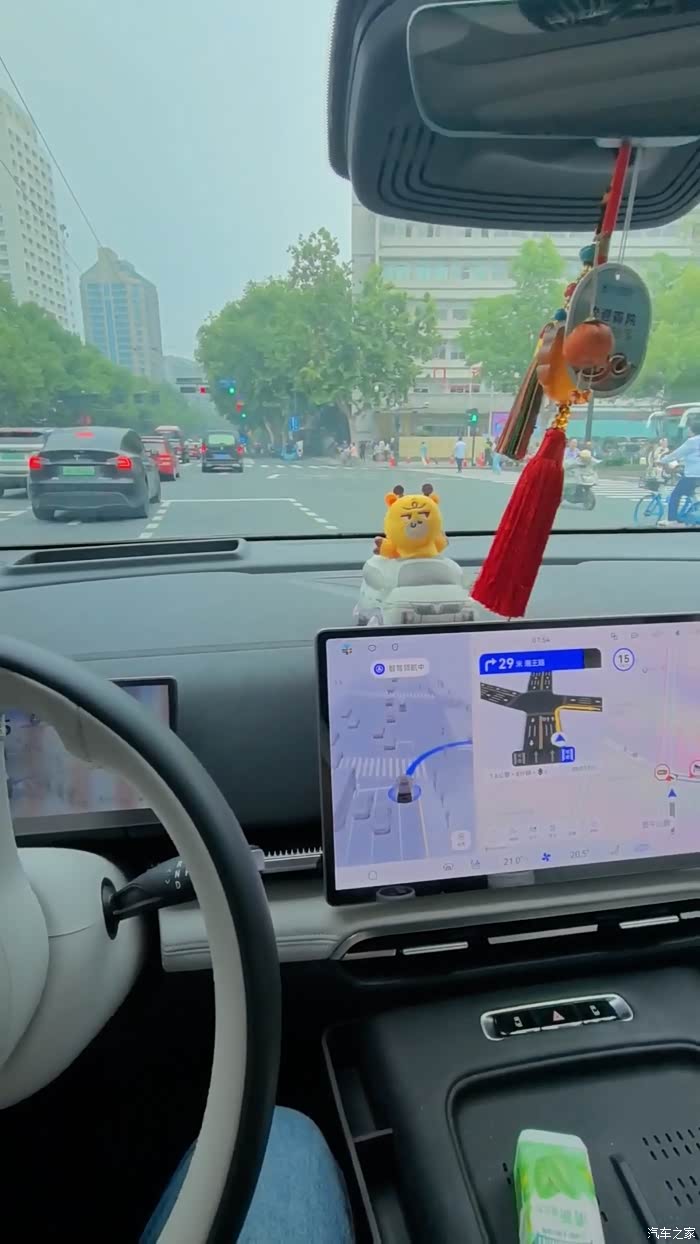 【图】分享岚图梦想家乾崑智驾ADS3.3使用日常。智驾行不行，拐弯_岚图梦想家论坛_汽车之家论坛