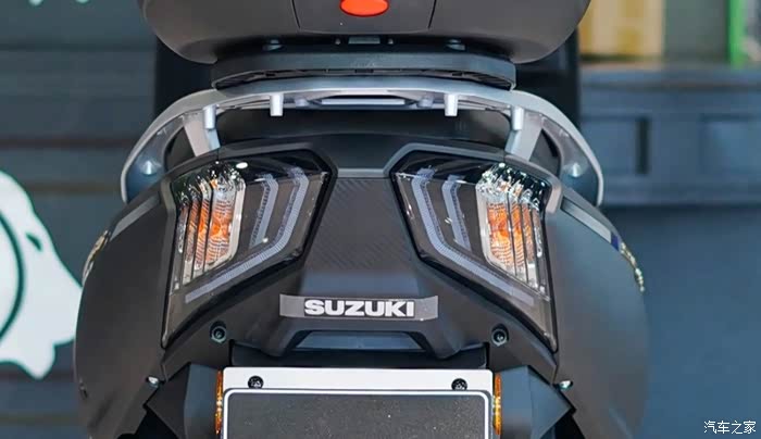 【图】2023款铃木UY125低调上市，升级LED灯具蓝色轮毂_摩托车论坛_汽车之家论坛