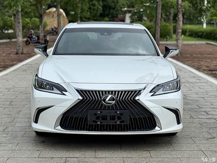 【图】21年上牌雷克萨斯ES200卓越版_雷克萨斯ES论坛_汽车之家论坛
