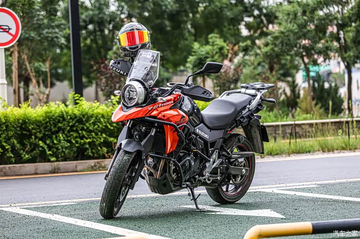 【图】新春礼盒大放送-带学姐坐我的DL250 她说摩托超贵 我怎么解释_摩托车论坛_汽车之家论坛