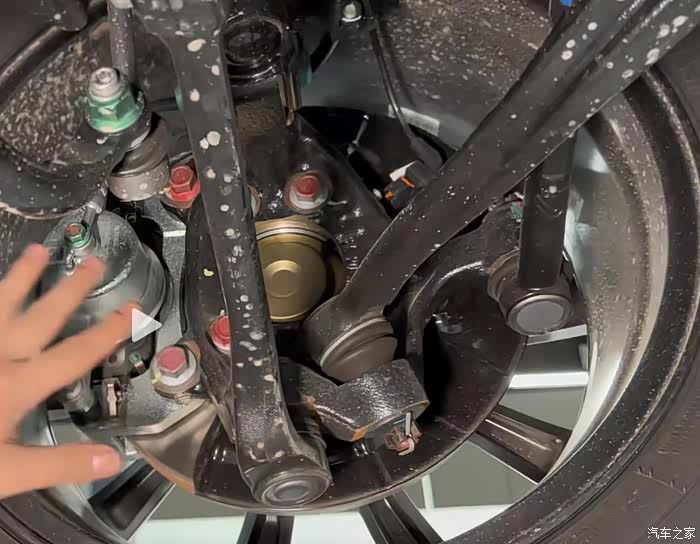 【图】海豹06EV、秦LEV、方程豹钛3前悬挂连杆差异。_海豹06新能源论坛_汽车之家论坛