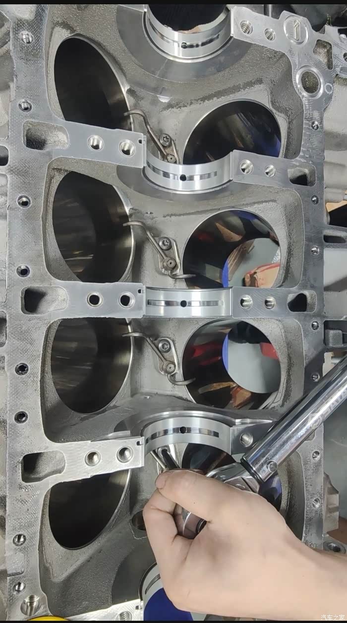 【图】全国首拆AMG SLS M159发动机整备_奔驰AMG论坛_汽车之家论坛