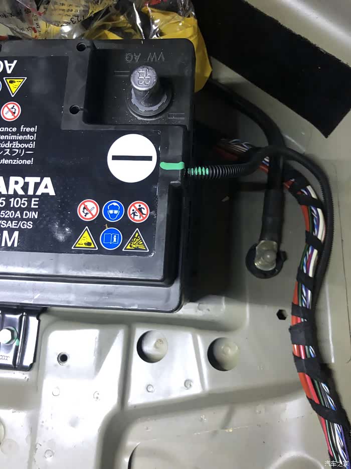 【图】【生命在于折腾NO.5】A4L更换电瓶作业_奥迪A4L论坛_汽车之家论坛