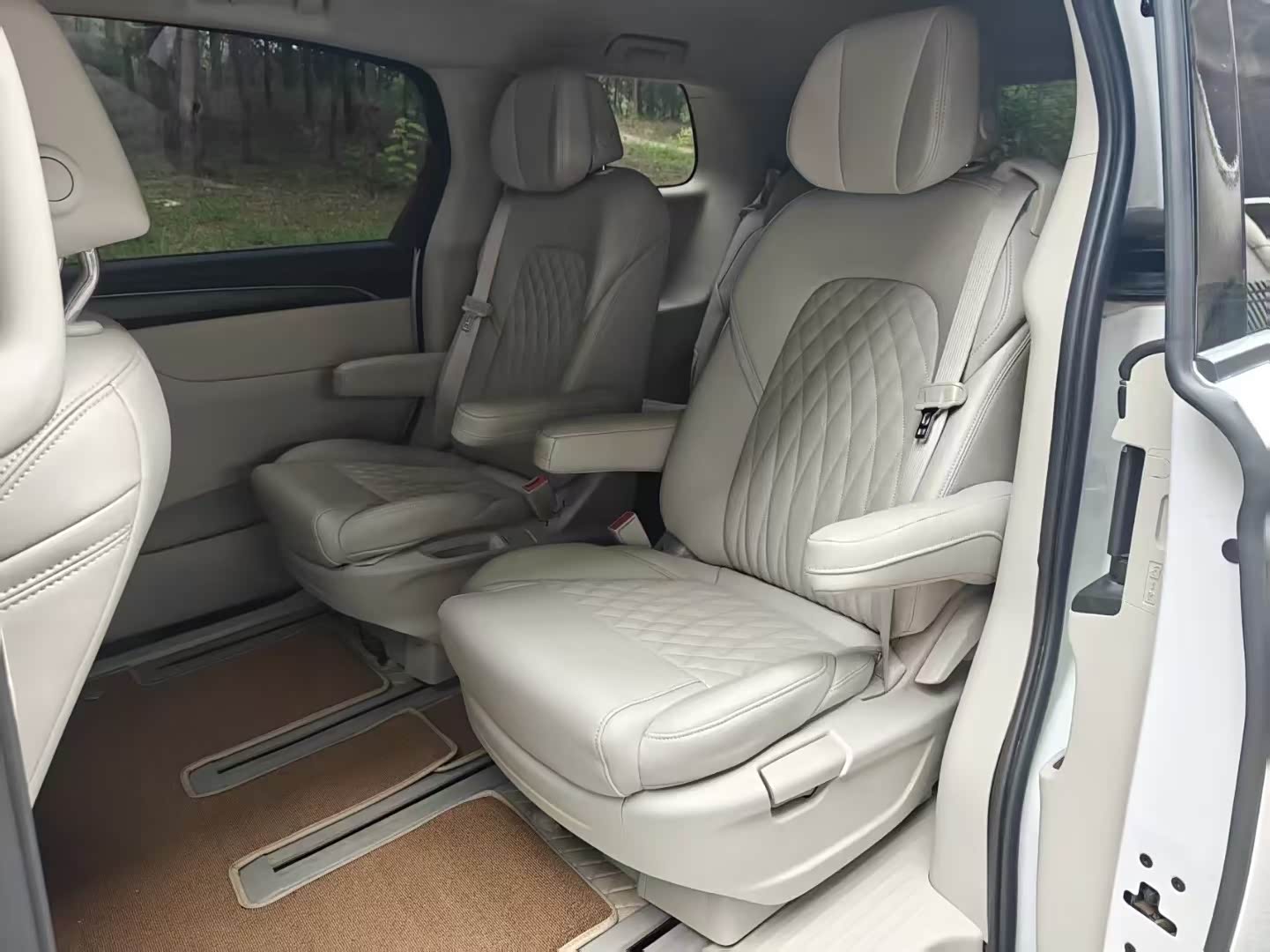 【图】最新到店别克GL8、653舒适版、加装冰箱，真皮座椅、里外崭_别克GL8论坛_汽车之家论坛