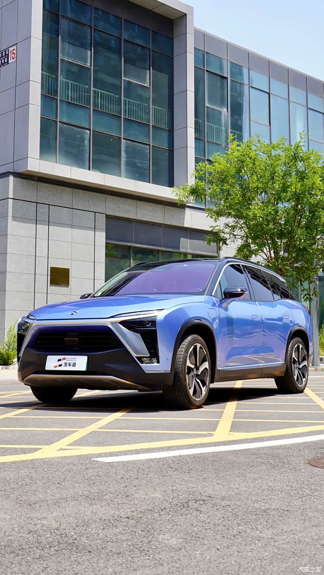 【图】蔚来ES8「换肤」成功——超亮金属青雾蓝 雾感青蓝揉进金属光_蔚来ES8论坛_汽车之家论坛