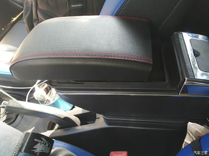 【图】3xe 480更换中央扶手箱_瑞虎3xe论坛_汽车之家论坛