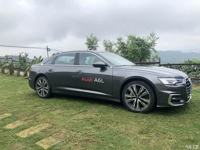 【图】今天在成都感受了一盘奥迪新A6L_奥迪A6L/A6(进口)论坛_汽车之家论坛