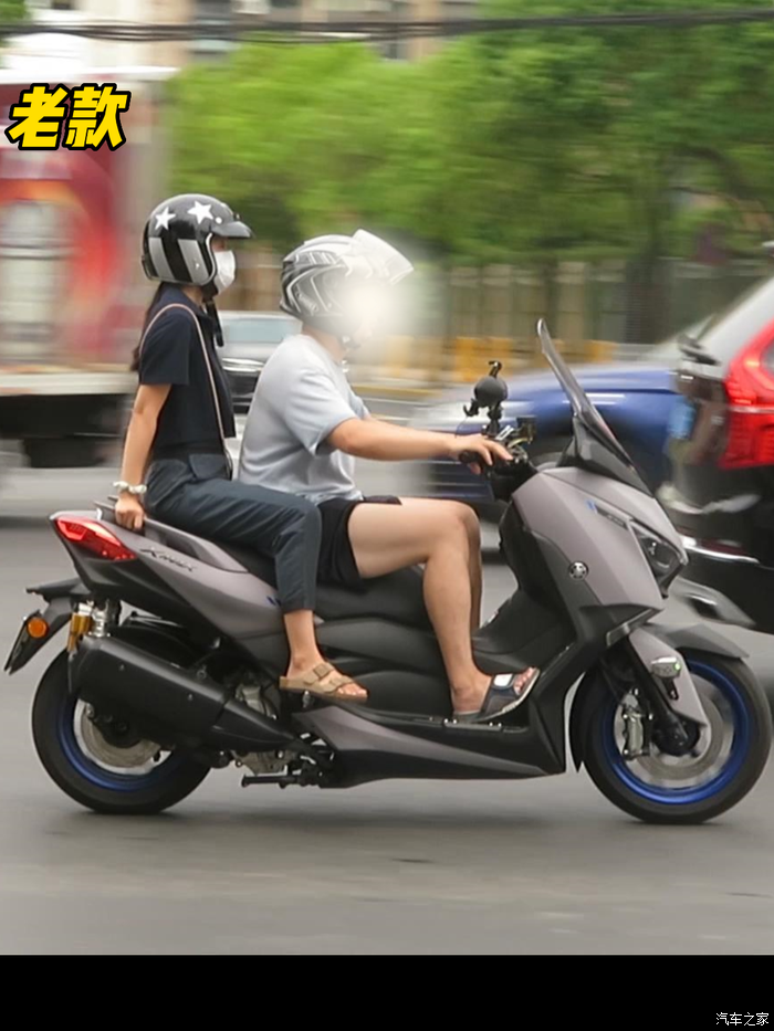【图】2023新款VS老款XMAX300多角度外观对比，实拍实车路上骑行姿态_摩托车论坛_汽车之家论坛