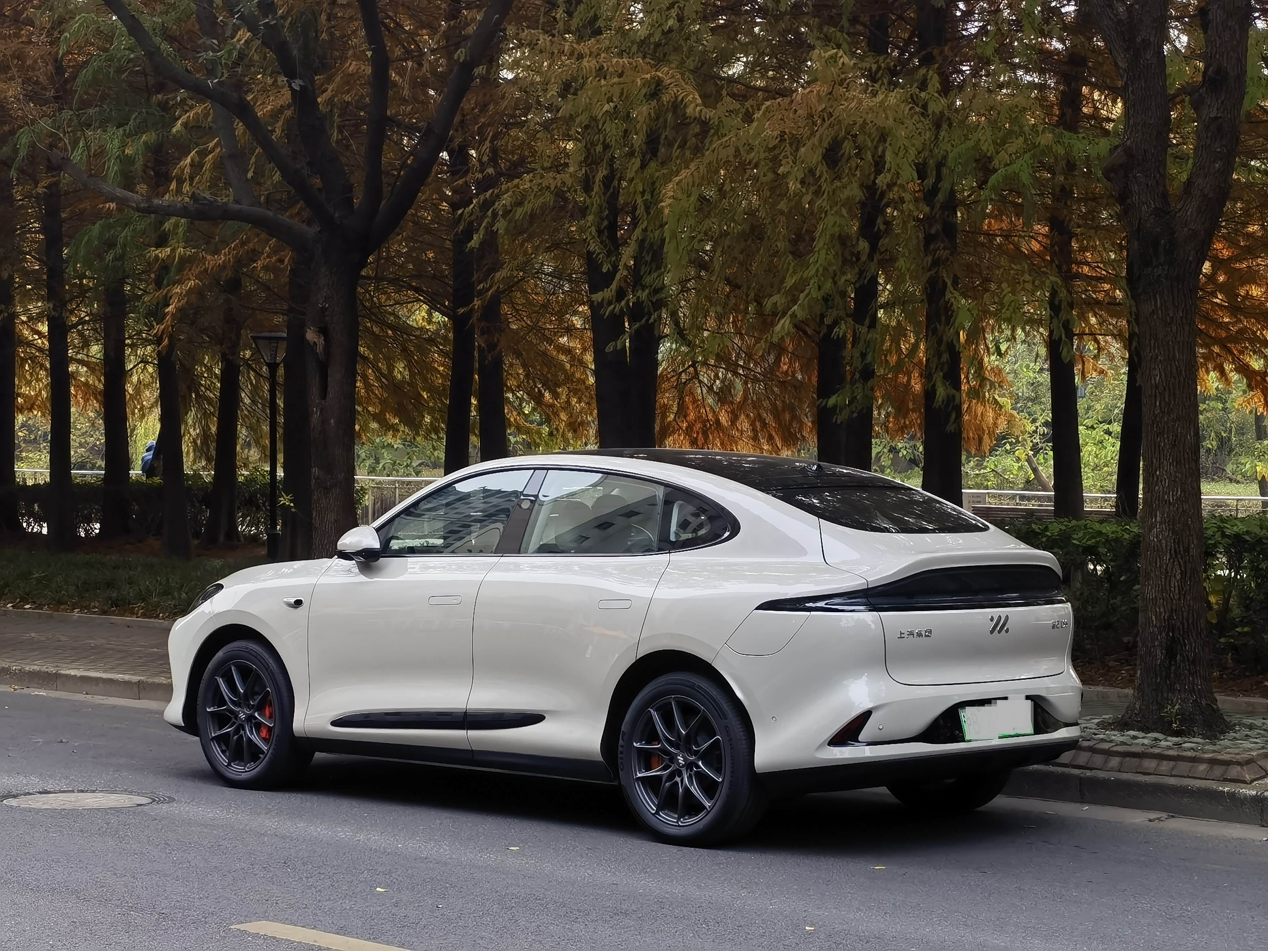 【图】智己汽车LS6和L6的横向对比_智己LS6论坛_汽车之家论坛