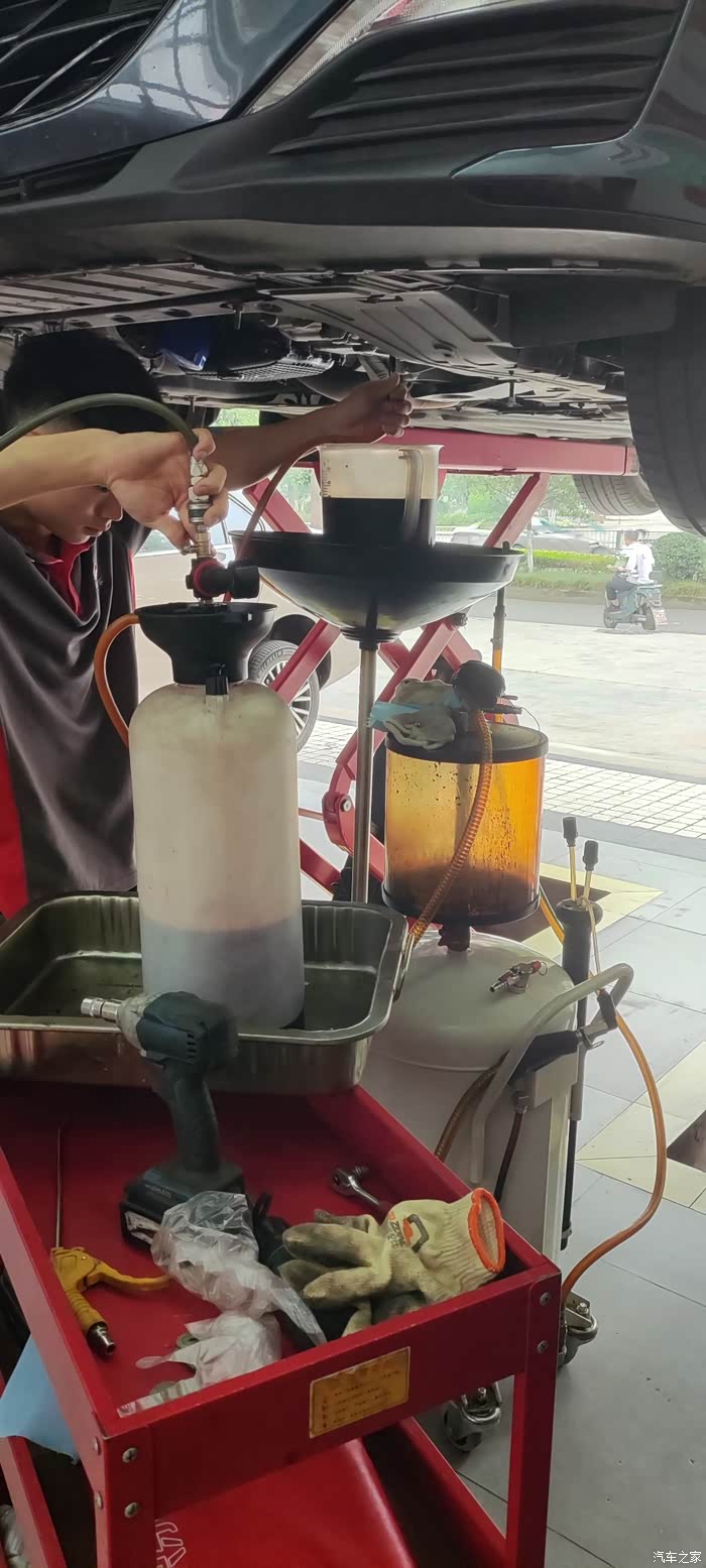 【图】550T XL 4万公里换变速箱油，换高位刹车尾灯_迈锐宝XL论坛_汽车之家论坛