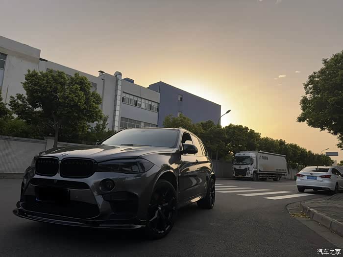 【图】f15 2017款x5改x5m 分享作业！老款也能超霸气！_宝马X5(进口)论坛_汽车之家论坛