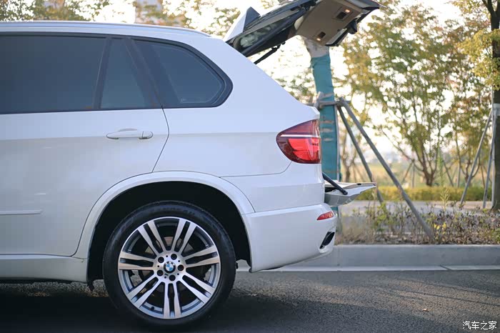 【图】发一组宝马BMW E70 2013款X5 40i 的照片_宝马X5(进口)论坛_汽车之家论坛