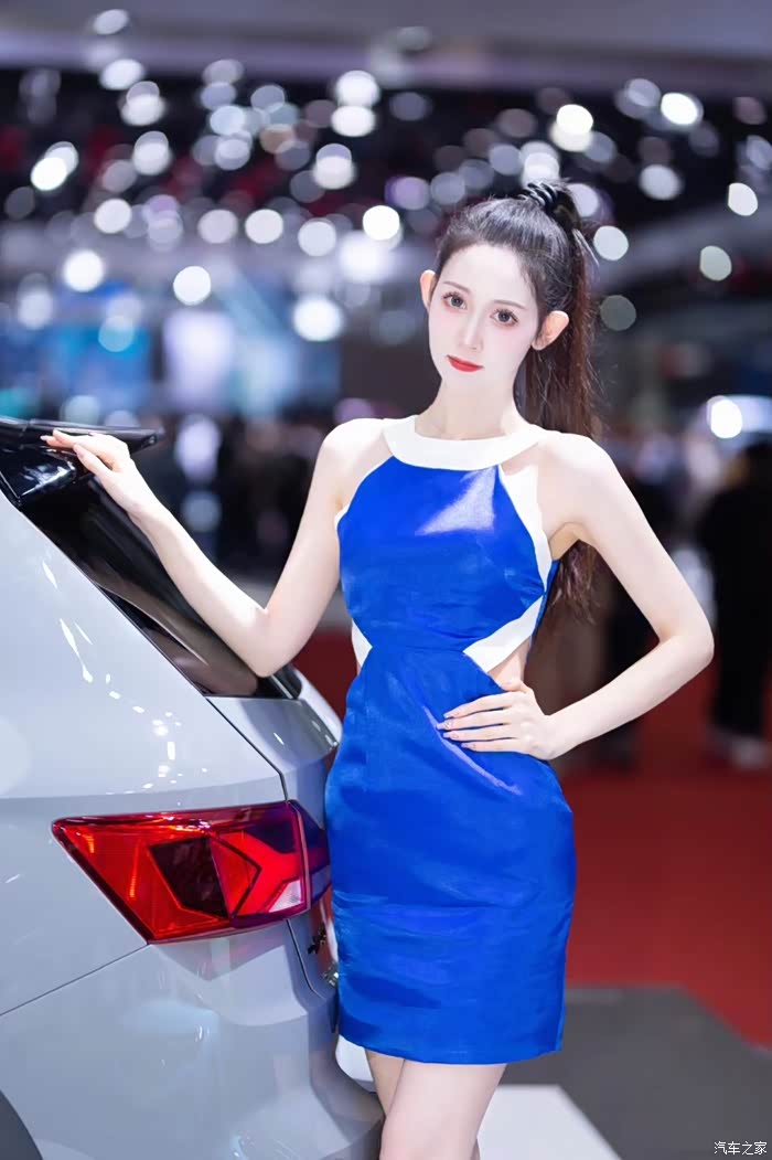 【图】打卡2023上海车展，实拍最新款奥迪A7L和风灰、影武士、星河蓝款_奥迪A7论坛_汽车之家论坛