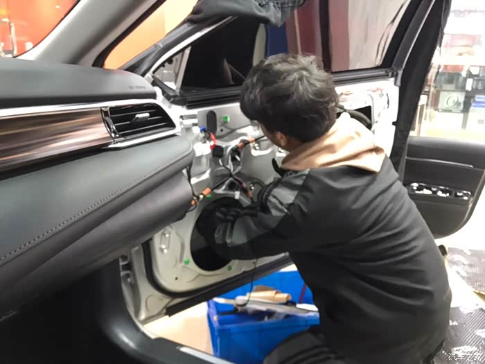 【图】八代凯美瑞升级低音炮_凯美瑞论坛_汽车之家论坛