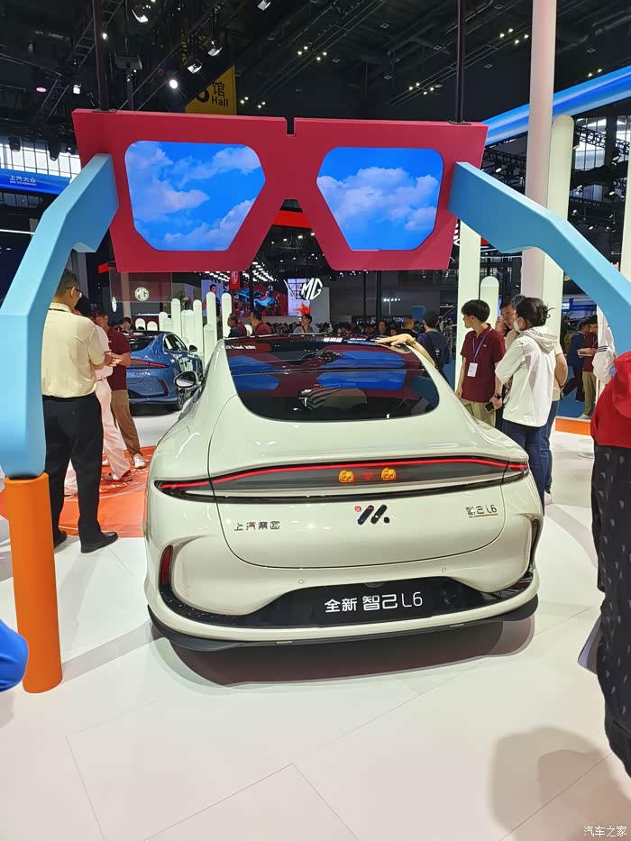 【图】带你们偷偷抢先看2025款智己l6_智己LS6论坛_汽车之家论坛