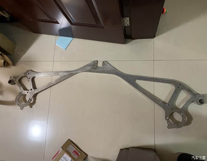 【图】BMW F30 320 移植 F80碳纤维拉杆_宝马3系论坛_汽车之家论坛