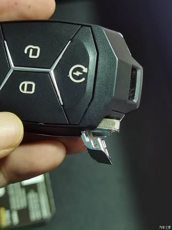 【图】【干货篇】领克两款车钥匙更换电池，超远遥控，尽在我手！_领克01论坛_汽车之家论坛