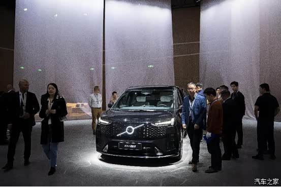 【图】分享一下沃尔沃EM90上那些惊艳设计_沃尔沃EM90论坛_汽车之家论坛