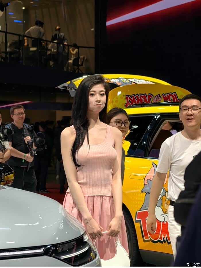 【图】#B01上海车展首秀# 零跑B01全球首秀：15万级最美智能_零跑B01论坛_汽车之家论坛