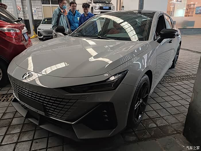 【图】欣赏到了长安新款车型UINV，确实帅！_长安UNI-V论坛_汽车之家论坛