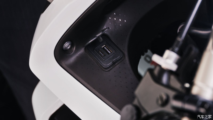 【图】仅27,980元！无极 RR500S 价格炸裂，冲着爱跑山的车友来了_摩托车论坛_汽车之家论坛