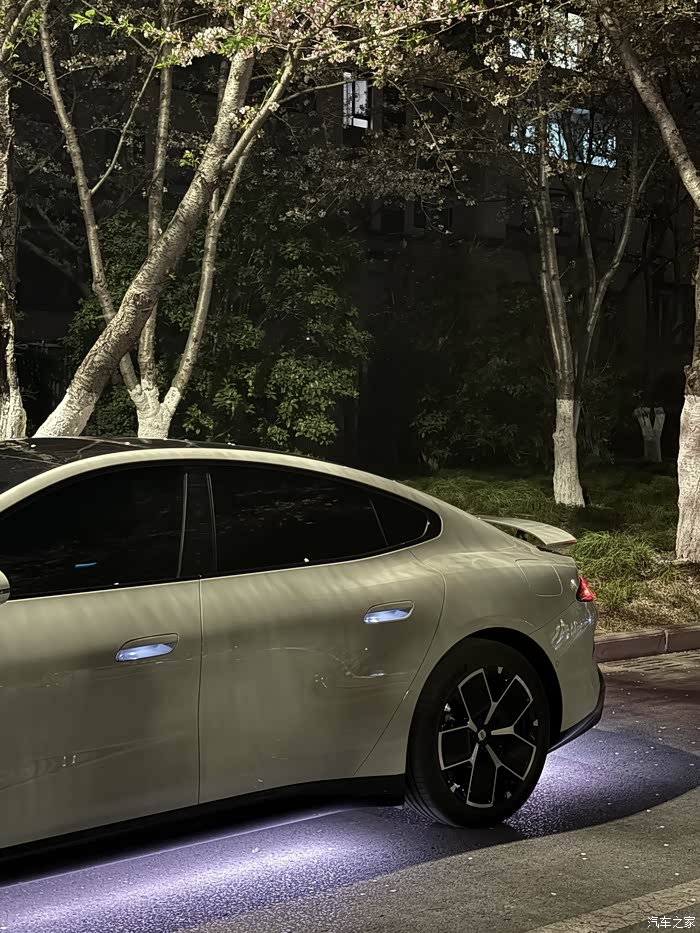 【图】su7标准版改尾翼_小米SU7论坛_汽车之家论坛