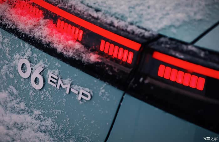 【图】北京初雪，和领克06EMP冰川绿一起赏_领克06新能源论坛_汽车之家论坛