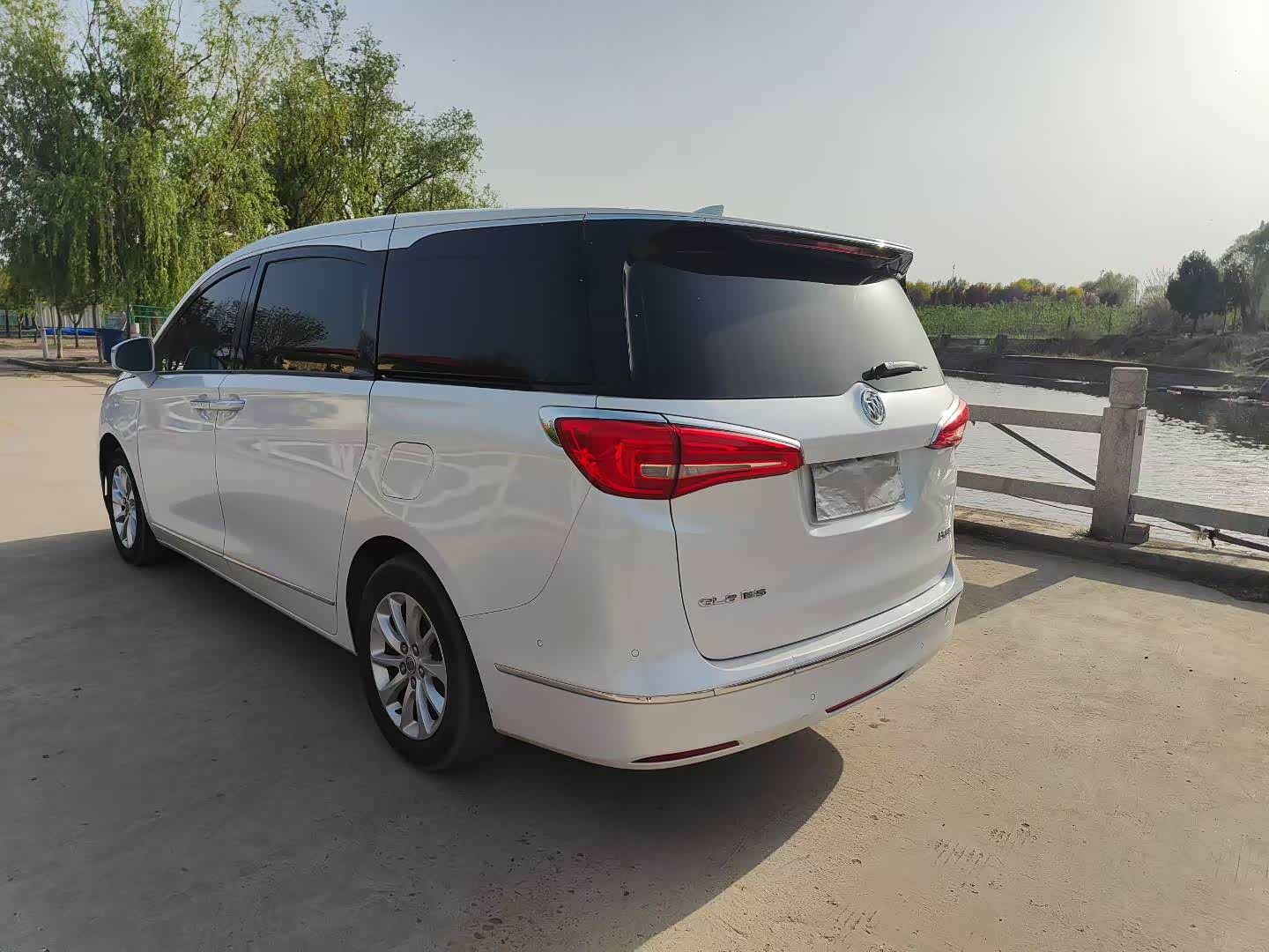 【图】银行处置车，半价背户车，17年别克GL8ES，2.0T旗舰版_二手车论坛_汽车之家论坛