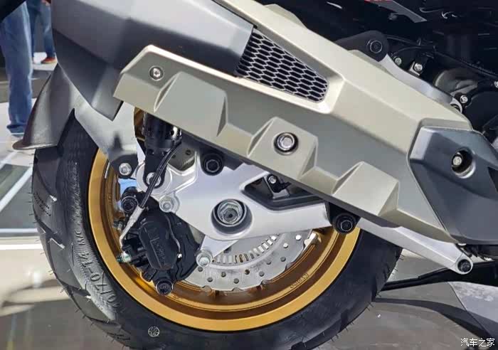 【图】光阳X350亮相，没本田ADV350也能选，跨界ADV踏板车_摩托车论坛_汽车之家论坛