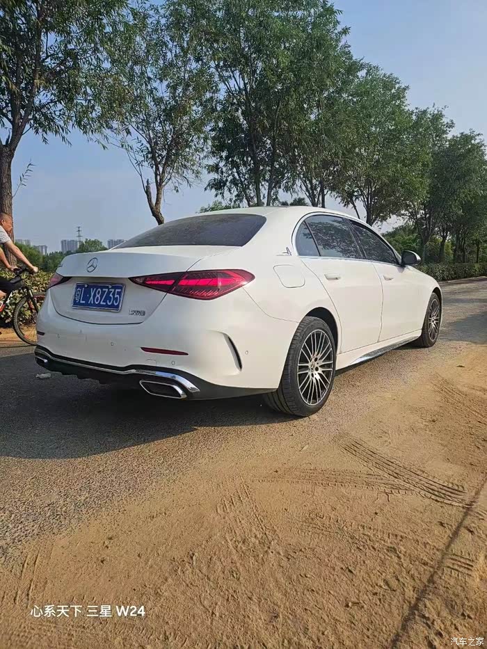 【图】最新拿下23年奔驰C260L。轻微涉水地毯精修复。 22.5_奔驰C级论坛_汽车之家论坛