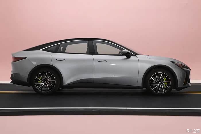 【图】极狐S5首发_极狐 阿尔法S5论坛_汽车之家论坛