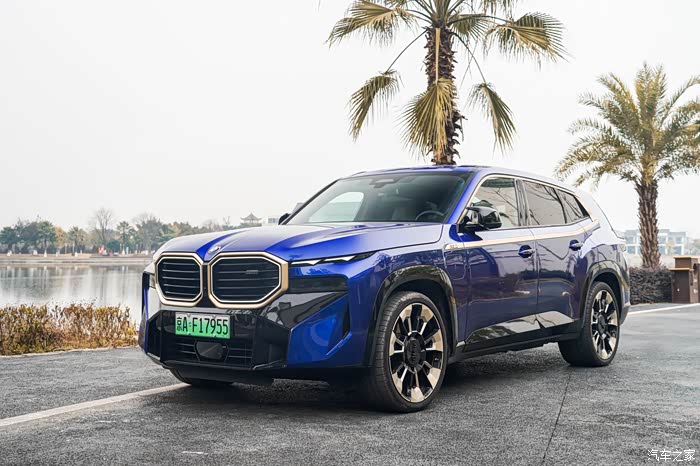 【图】【达人星体验】绿牌是他的谎言！试驾宝马XM，4.4T大V8！_宝马XM论坛_汽车之家论坛