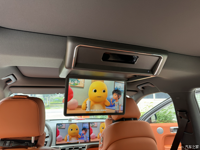 【图】24款理想L7升级吸顶屏，完美三屏互联_理想L7论坛_汽车之家论坛