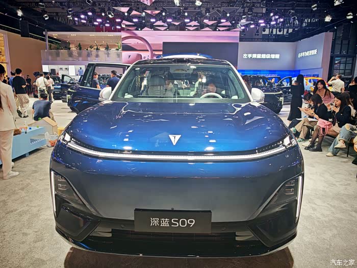 【图】当深蓝S09全体（深蓝展台全是S09）亮相上海车展的那一刻，_深蓝S09论坛_汽车之家论坛
