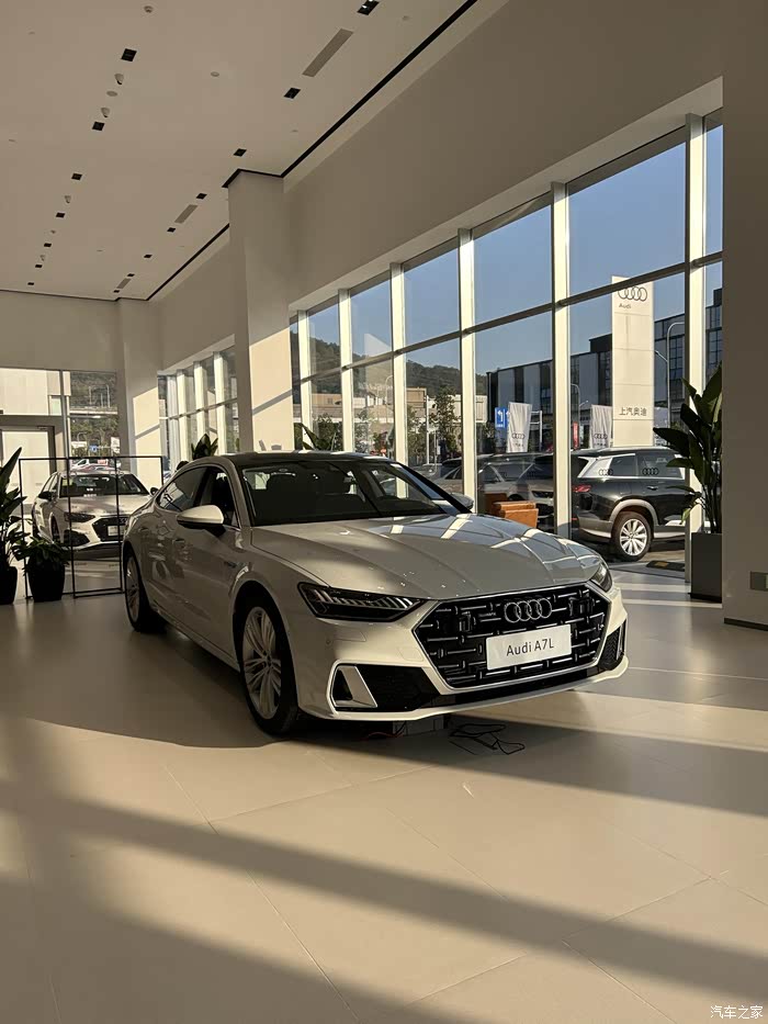 【图】一眼心动：白色上汽奥迪A7L_奥迪A7L论坛_汽车之家论坛