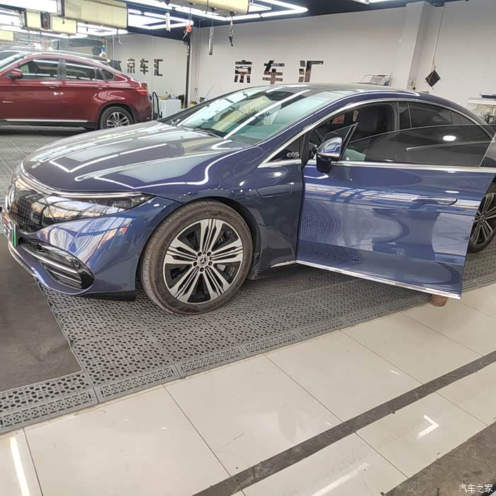 【图】EQS原厂升级HUD抬头显示，电吸门和香氛负离子全是实用性项目_奔驰EQS论坛_汽车之家论坛