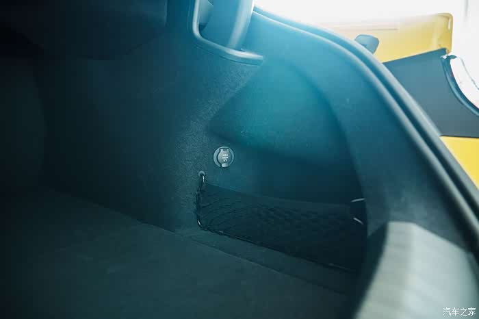 【图】真碳纤维，真V8s电机，真C级豪华，真OK~ 静态体验小米SU7 Ultra_小米SU7 Ultra论坛_汽车之家论坛