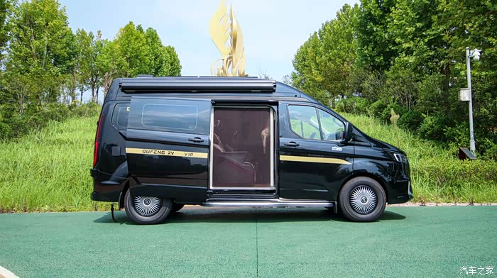 【图】公认最好的小型房车/趣蜂B680福特V362底盘打造商旅全能小房车_房车论坛_汽车之家论坛