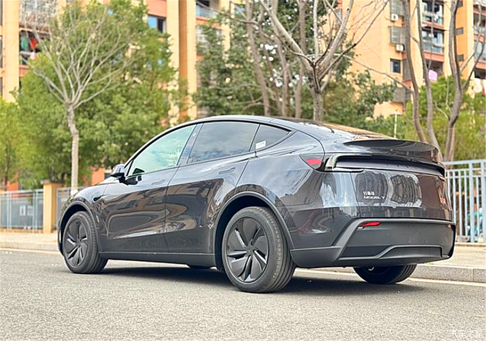 【图】提车2025款Model Y焕新版半个月，聊聊我的选车心得和真实体验_车生活论坛_汽车之家论坛