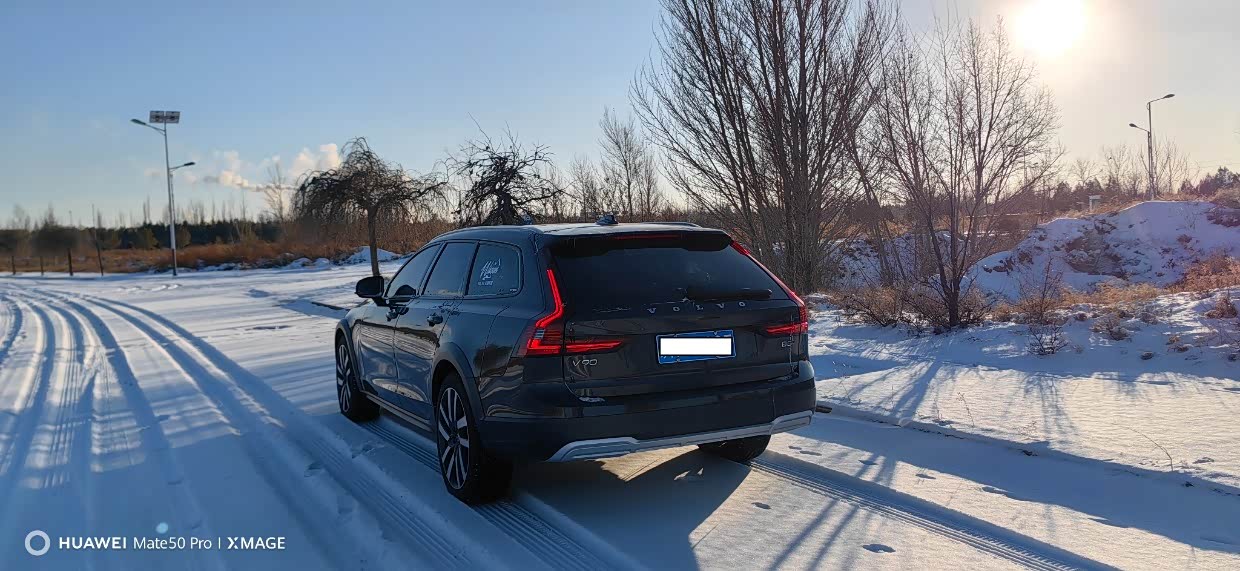 【图】冰雪里的V90CC_沃尔沃V系列论坛_汽车之家论坛