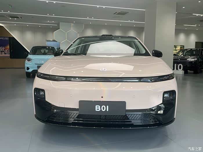 【图】B01 VS M03，新旧王者顶峰相见_零跑B01论坛_汽车之家论坛