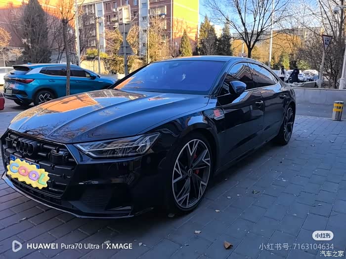 分享我的爱车奥迪A7L黑武士3.0T55TFSI使用感受。