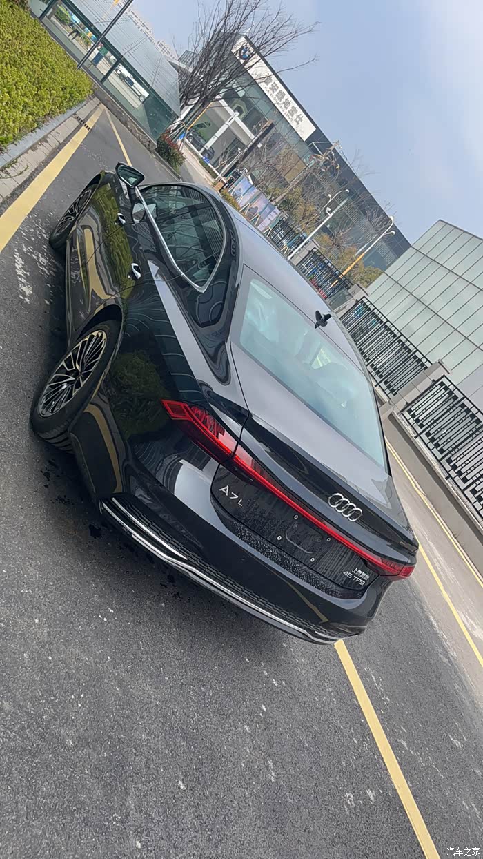 【图】A7L，豪华：33落地 奢享：35落地 黑武士：38落地 P_奥迪A7L论坛_汽车之家论坛